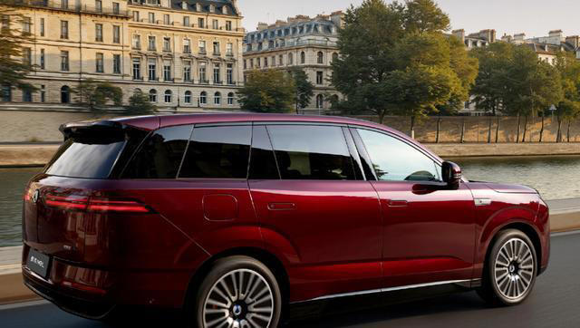 29.98万！腾势N8L上市，2.0T发动机+560kW三电机，零百3.9秒！