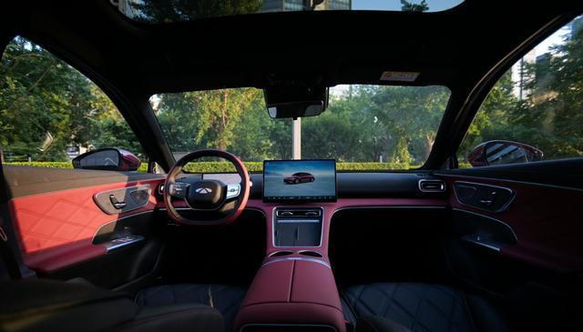 软硬件双领先！风云A9L OTA升级重塑智能出行