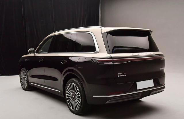 置换17.99万起，奇瑞风云T11上市！6座大型SUV，尺寸堪比揽胜加长