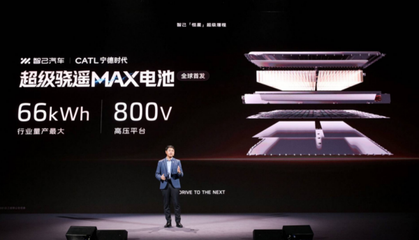 智己官宣新车LS9，上汽亮相最强旗舰，理想L9还能坚持多久？