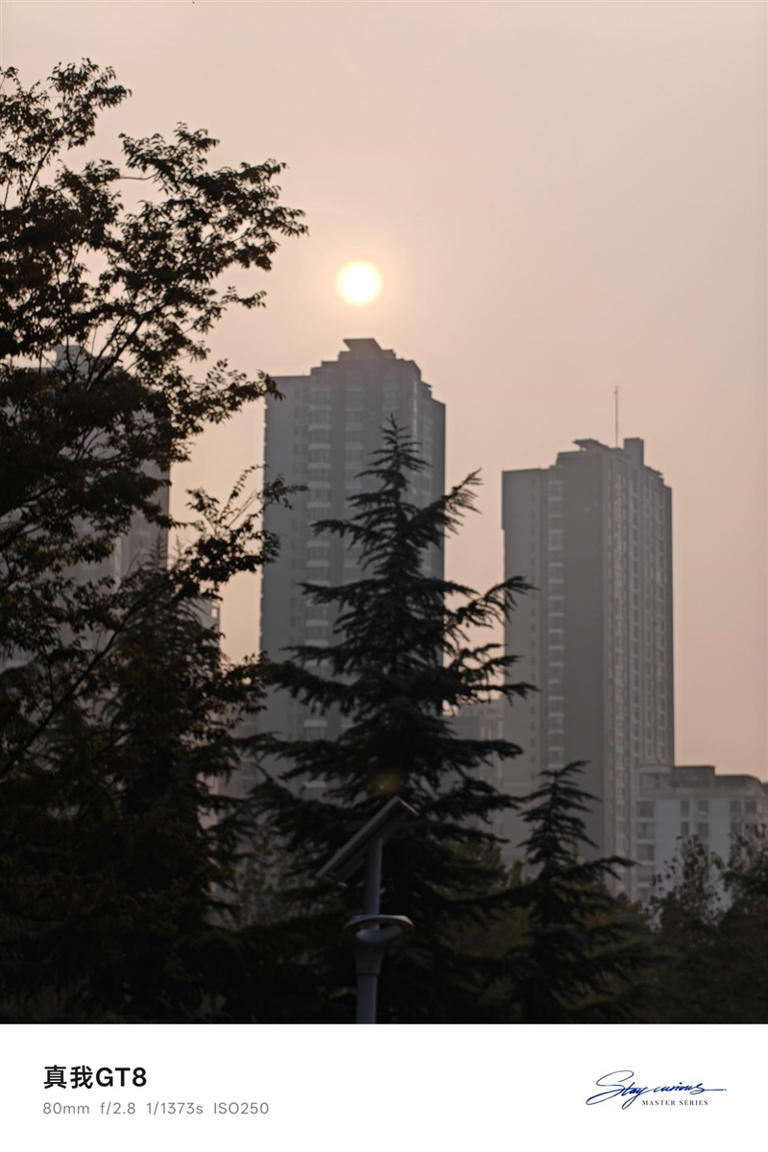 2K档最强性能！真我GT8评测：越级挑战的骁龙8至尊版