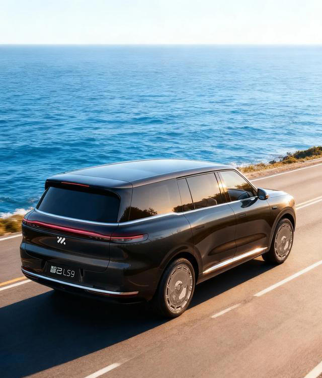 智己LS9：33.69万元起售,以价格性能的完美平衡重塑30万级SUV市场