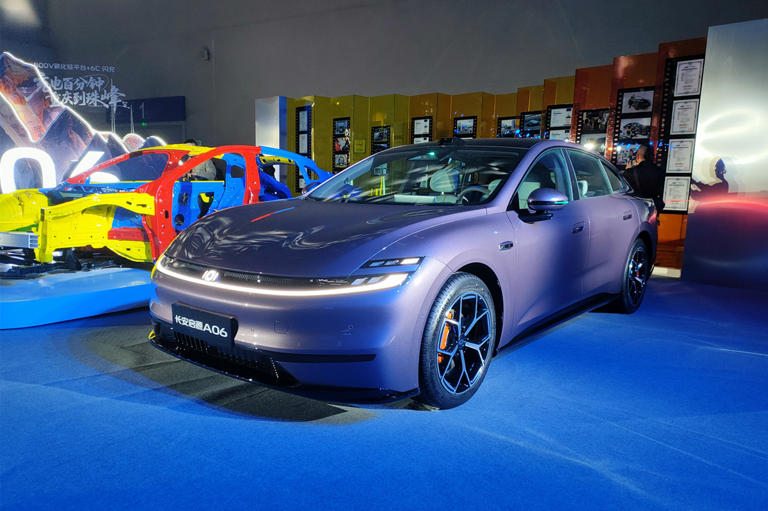 6C闪充唾手可得，长安启源A06用技术压过对手一头