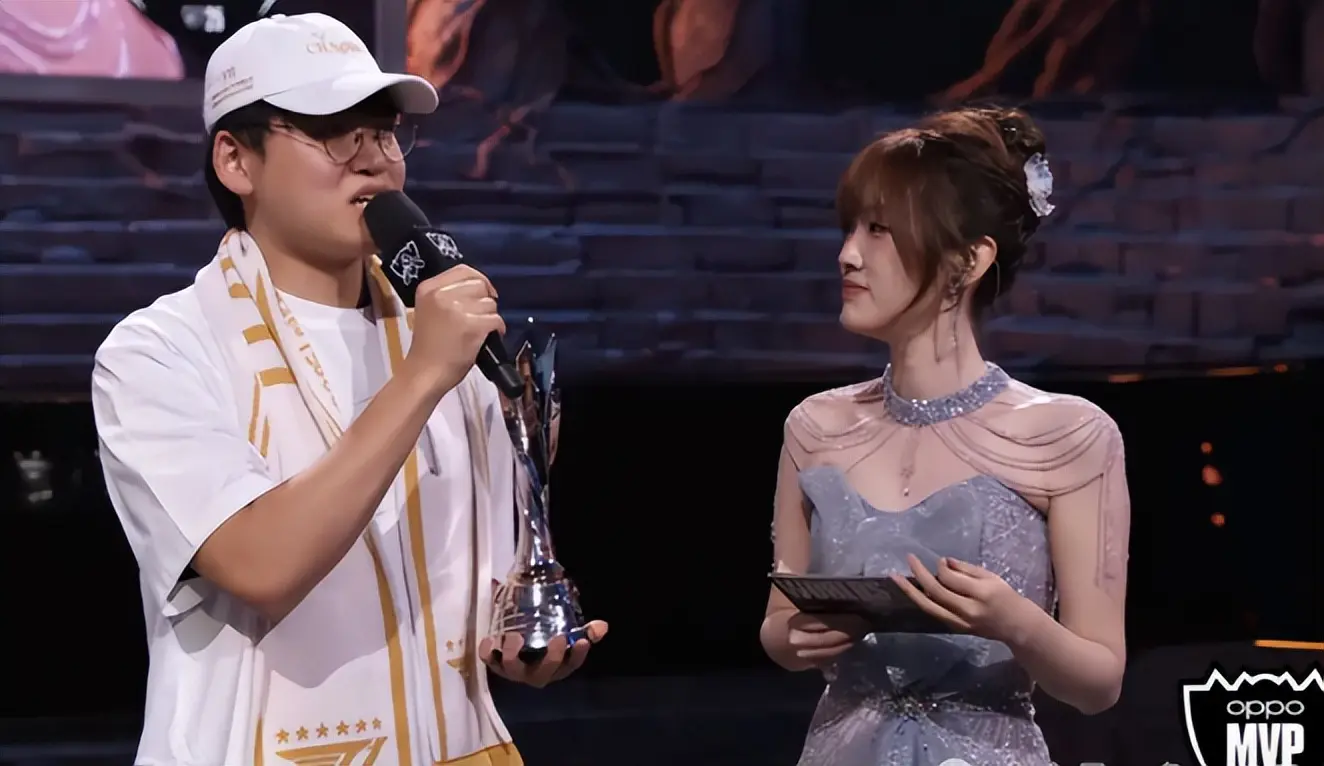 Faker夺冠后发言太扎心，让整个LPL汗颜！尺帝被剥夺第一AD