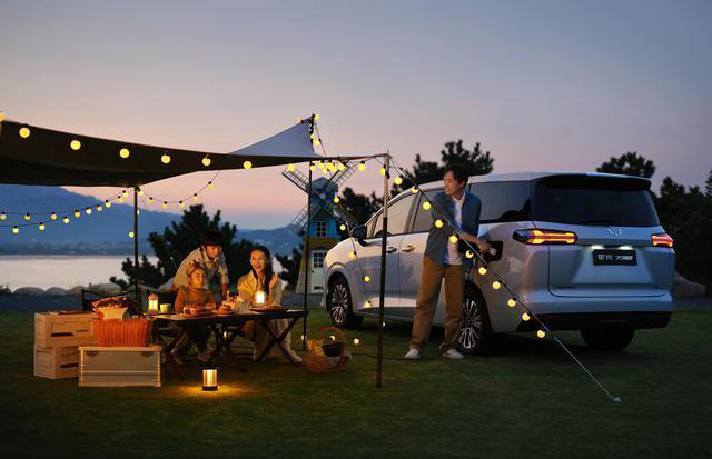 五菱 800万 MPV传奇再升级，星光 730 预售来袭，解锁家庭出行新体验