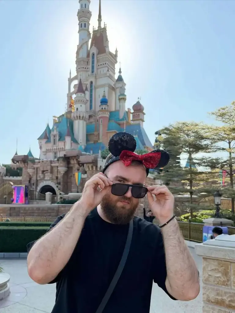 chopper携队友同游迪士尼