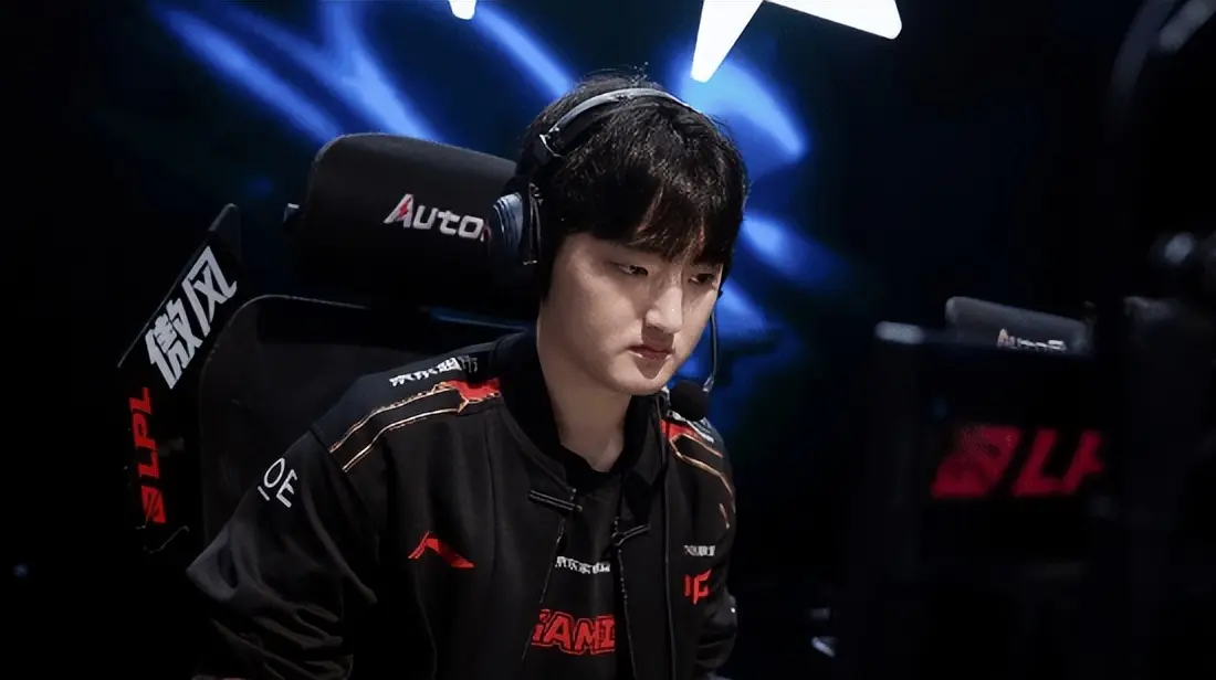 FMVP 刚夺冠就跑路？《英雄联盟》Peyz 加盟 T1 替 Gumayusi