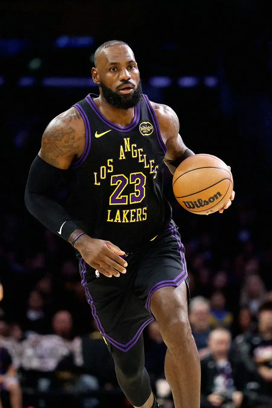 湖人大胜爵士！赛后数据一目了然，不是詹姆斯，最大功臣是他！