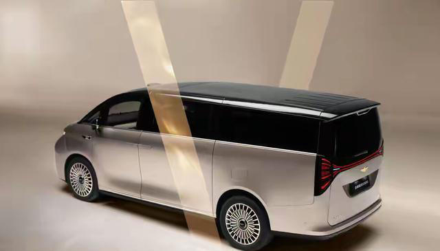 吉利银河首款豪华旗舰MPV——银河V900官图发布，11月21日见！