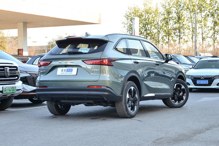 哈弗H6L焕新登场！2.0T+9DCT动力升级，轴距2810mm配置更丰富