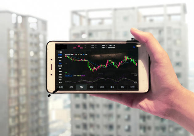 ETF规模速报 | 中证500ETF净流入超10亿元，沪深300ETF净流出超12亿元