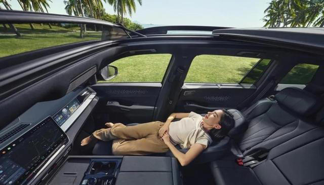 大7座SUV迎来王炸！疯狂一口价 + 2.0T四驱！试驾后，我放弃问界M7