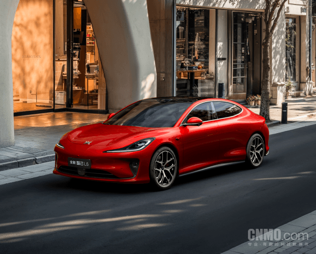 智己回应LS6空调喷粉：车辆涂层过多剥落 不影响健康