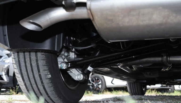 配1.5T燃油动力，有四轮独悬，五菱星光730怎么样