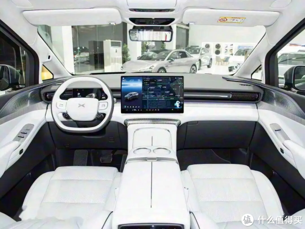 3200公里仅充电一次？小鹏 X9 超级增程 MPV 30.98万起