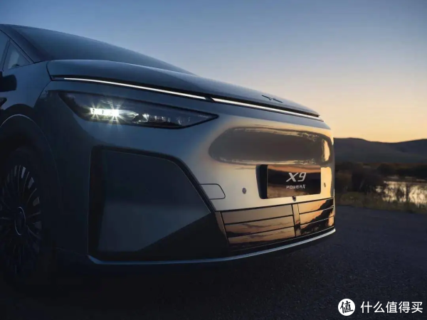 3200公里仅充电一次？小鹏 X9 超级增程 MPV 30.98万起