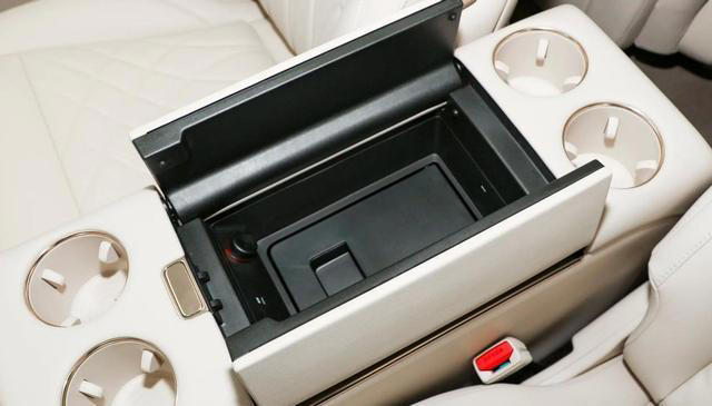 综合续航1400km+，配800V高压快充，大型SUV智己LS9能买吗？