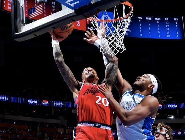 快船10战9负哈登带不动CBA！伦纳德拿钱养老不干活 这队已废