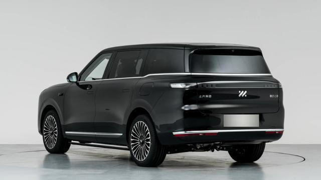 30万级大型SUV，智己LS9配置丰富，值得选吗？