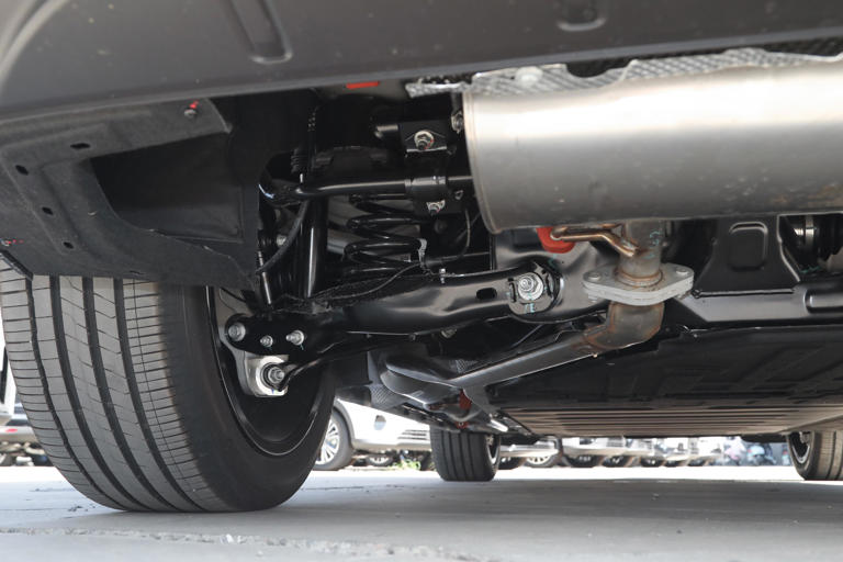 2026款零跑C11纯电续航640km，标配8295芯片与激光雷达