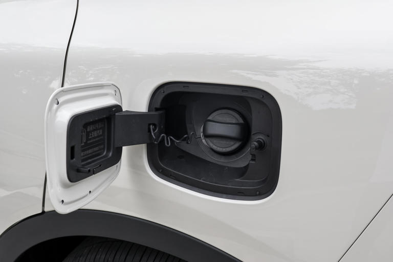 2026款零跑C11纯电续航640km，标配8295芯片与激光雷达