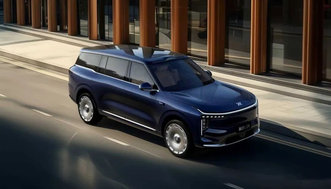 32.28万元起！上汽旗舰大六座·智己LS9震撼上市