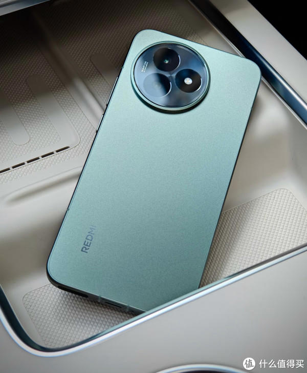 红米K80U：扬声器和续航亮点