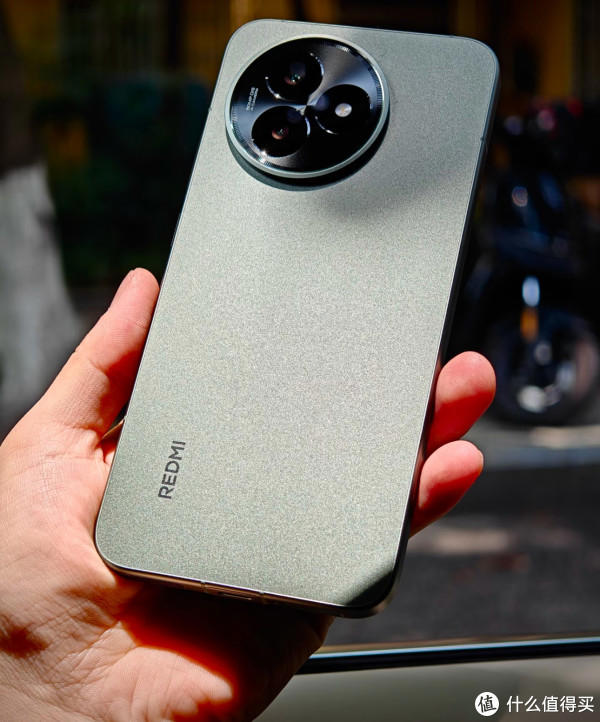 红米K80U：扬声器和续航亮点