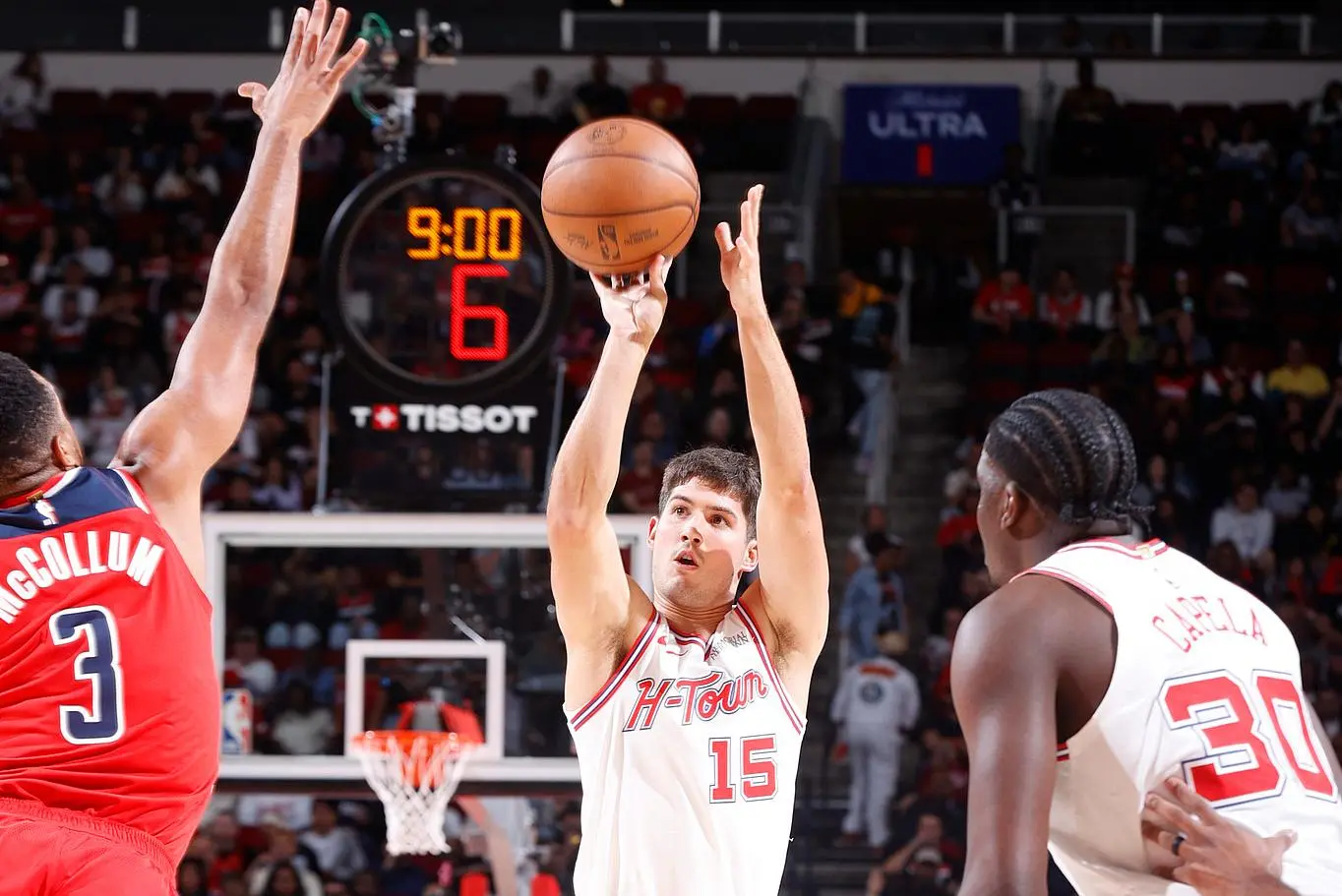 又轰21+5三分，谢泼德破历史纪录！火箭队8战7胜这4点更让KD开心