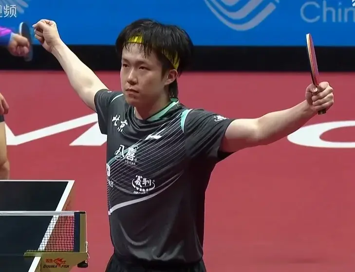 全运会男单4强产生，王楚钦战樊振东，林高远出局，袁励岑大黑马