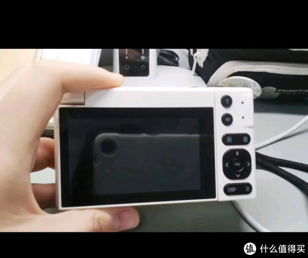 aigo爱国者D9/E9：女生专属自拍相机