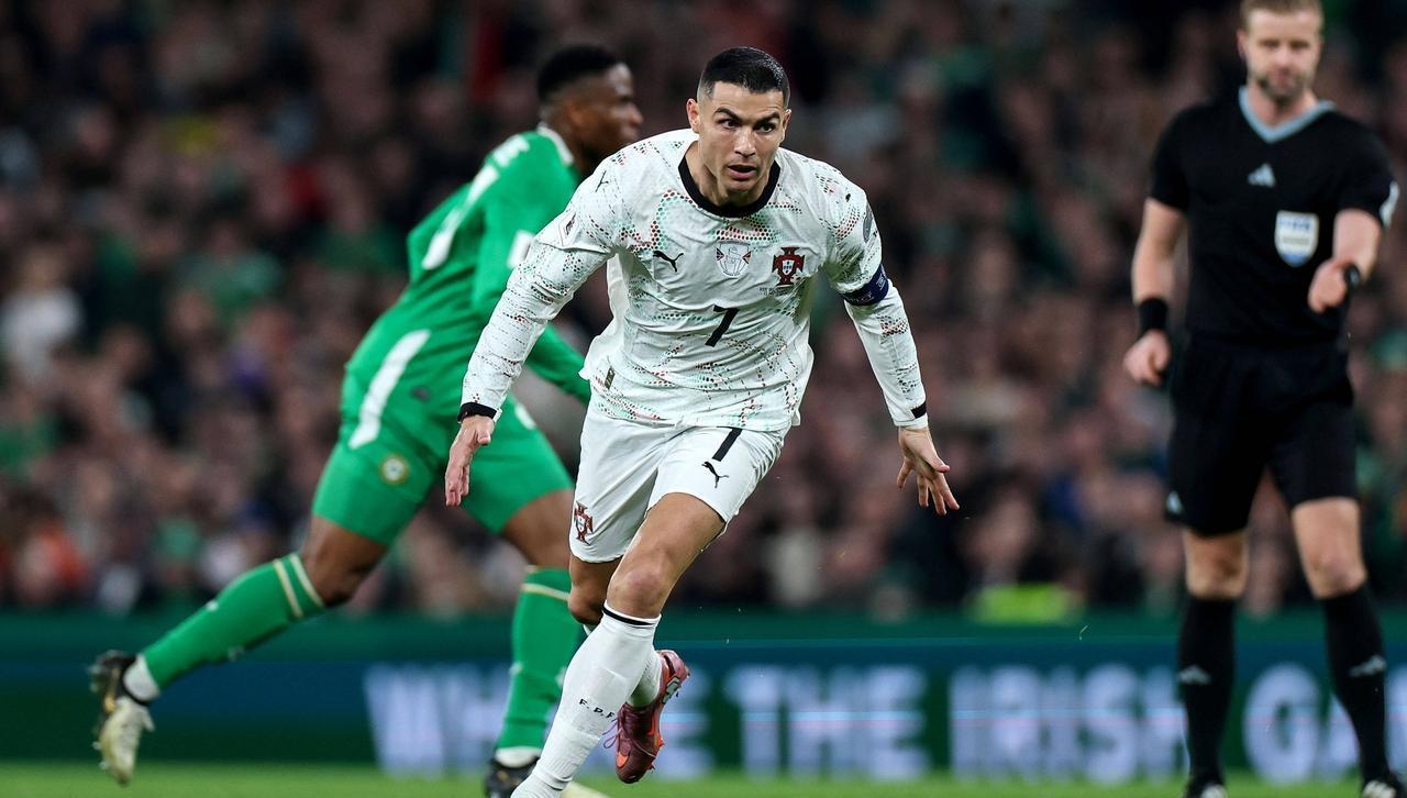 C罗为何在国家队226场才首次染红？自律人设崩塌了吗？