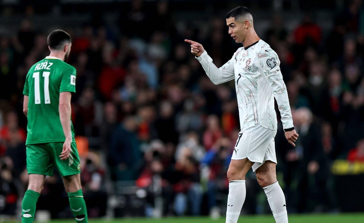 C罗为何在国家队226场才首次染红？自律人设崩塌了吗？