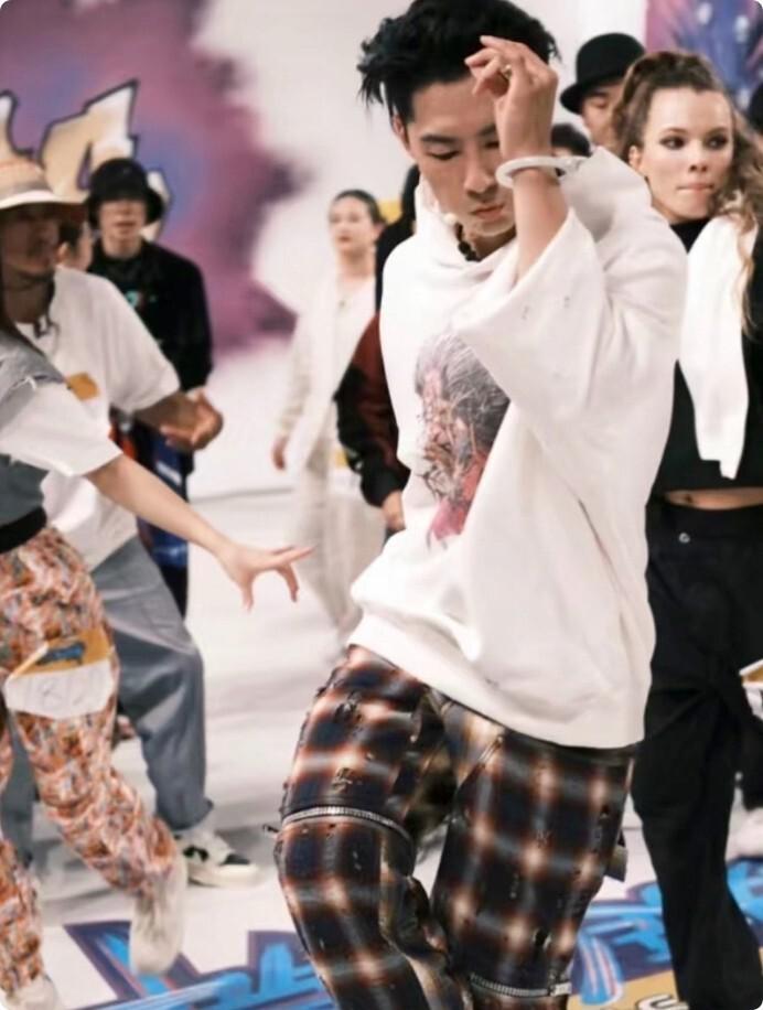 F4变F3，回味朱孝天那句“我们纯不熟”，才知那是他最后的体面