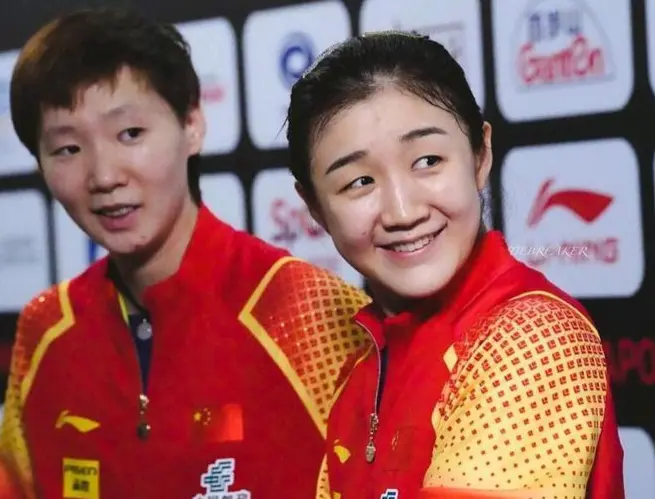 CCTV5直播，21:05，陈梦VS王曼昱、孙颖莎VS朱雨玲，4个世界第一争冠