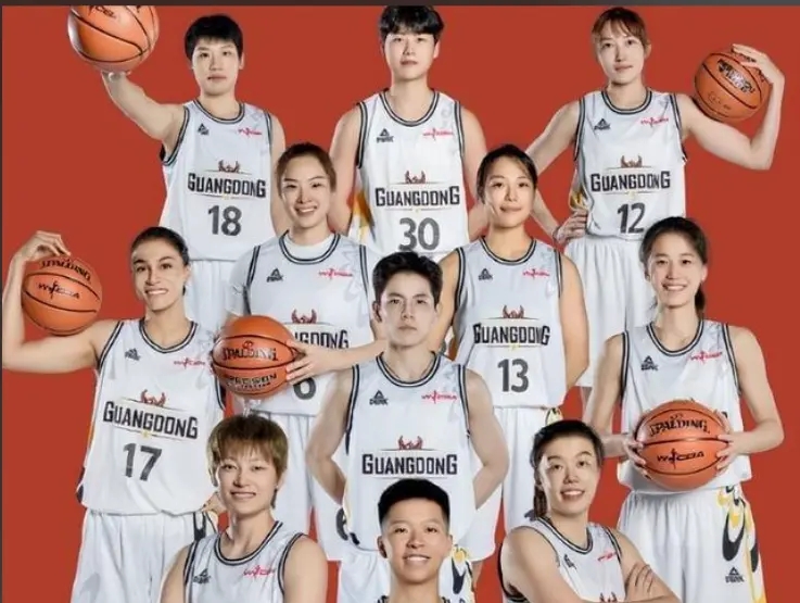 CCTV5直播，全运决赛打响，广东女篮PK四川女篮，郑薇斗法迪萨尔