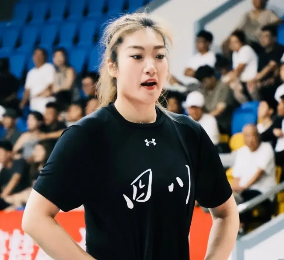 CCTV5+直播，总决赛一触即发，广东女篮VS四川女篮，杨舒予VS李梦