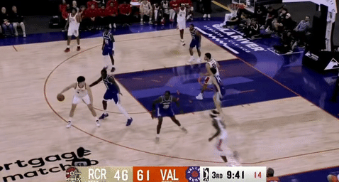 杨瀚森G联赛首秀8分13板4助！混音107-104逆转山谷