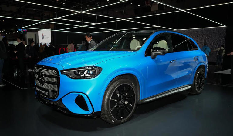 800V快充+800km续航，3秒级可破百，奔驰GLC EV究竟有何看点？