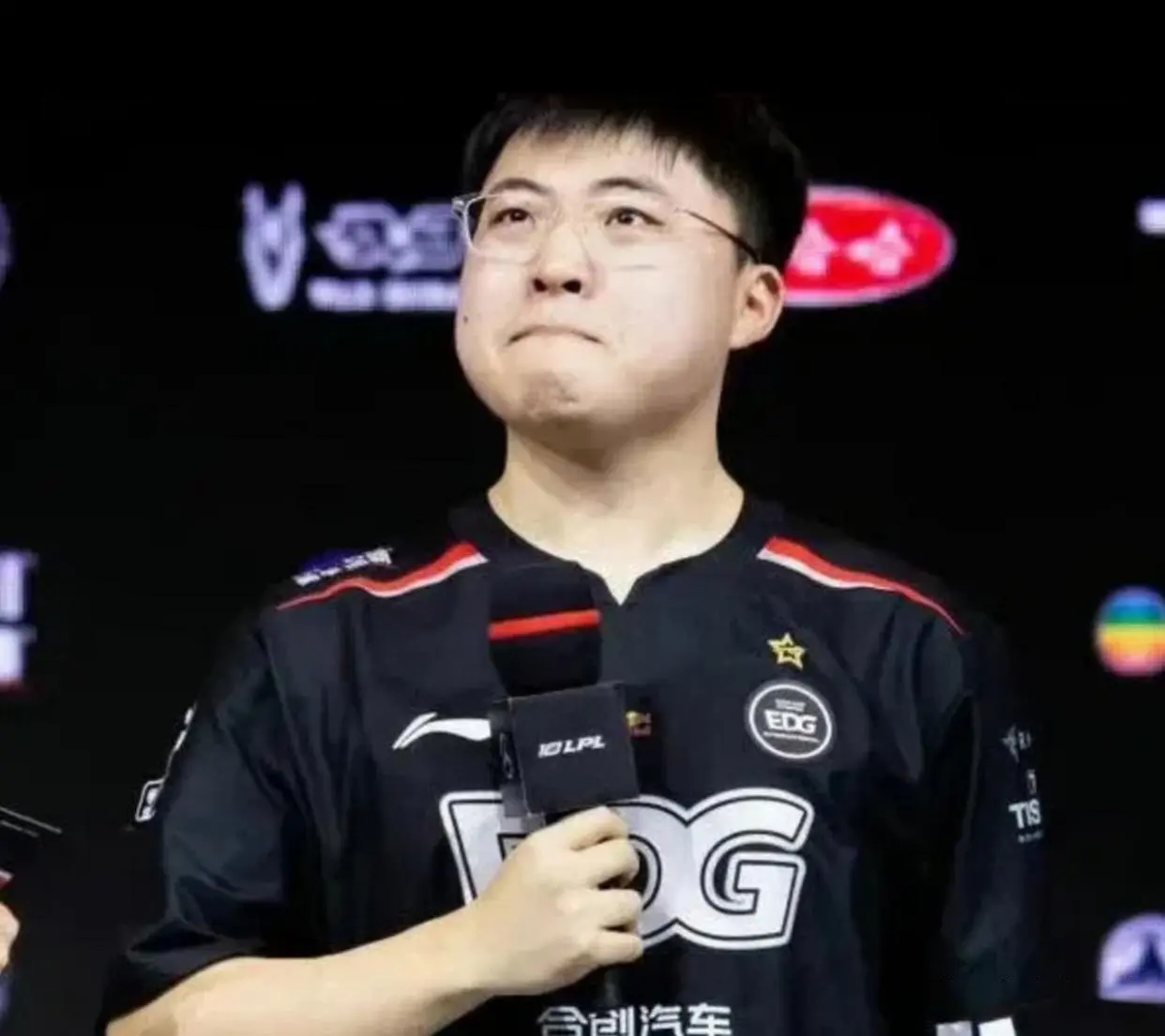 知情人爆料Uzi复出引热议！600万一年已签约IG，小明也有望加盟