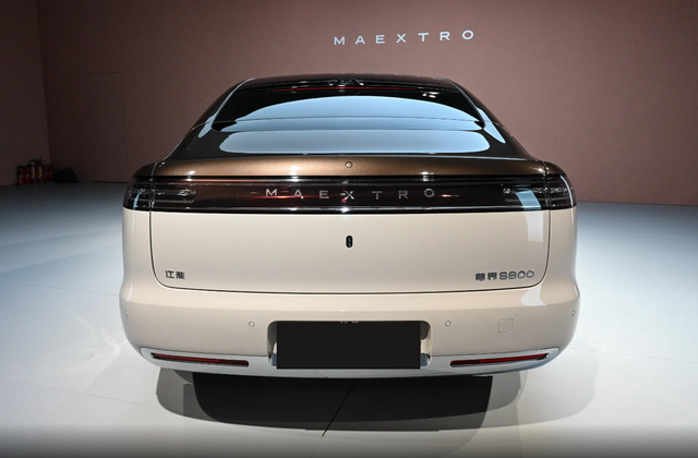 途灵龙行平台携手华为巨鲸电池，尊界S800登场