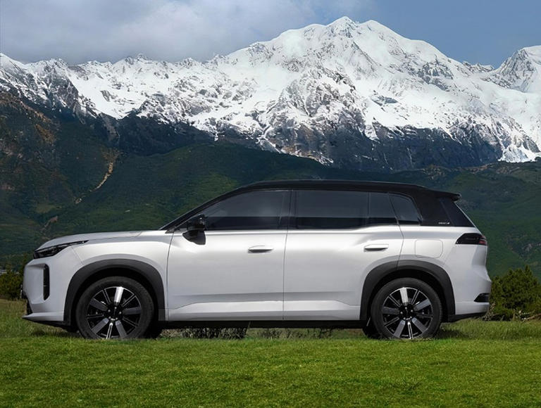 广汽埃安AION i60上市 售价10.98-13.58万