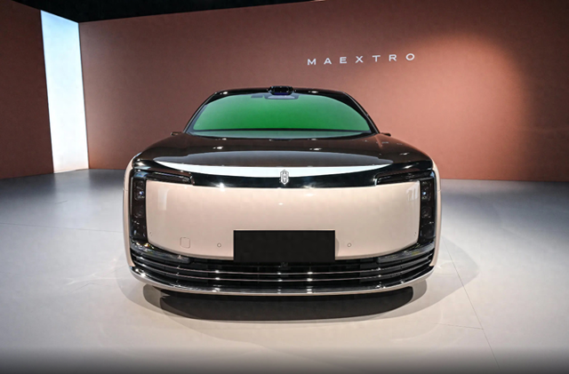 途灵龙行平台携手华为巨鲸电池，尊界S800登场