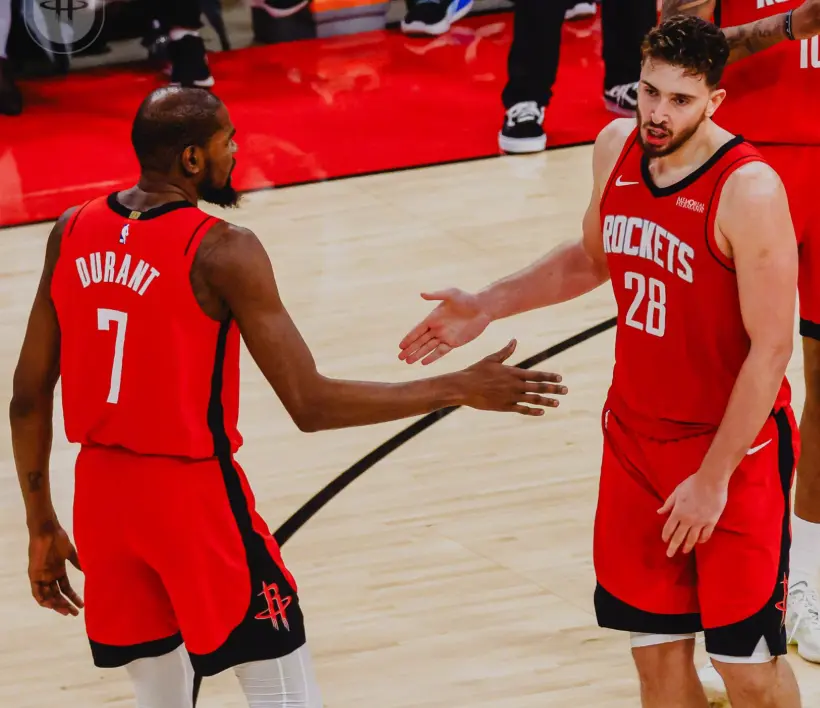 火箭117-113魔术！无解的不是4连胜，而是申京赛后对杜兰特的表态