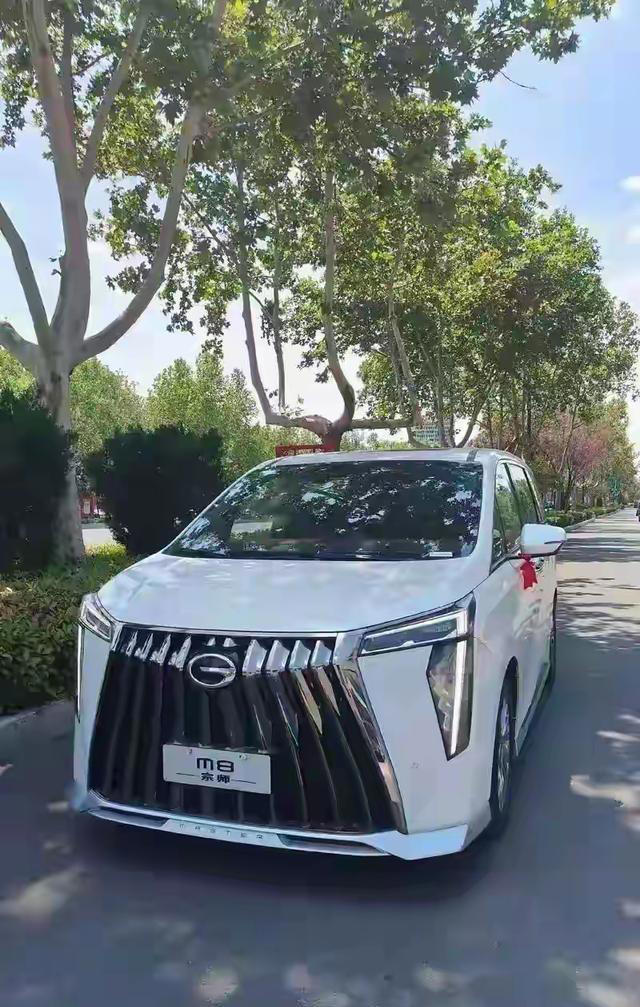 智驾随行无边界 向往M8宗师凭全维智能实力成30万级MPV智选天花板