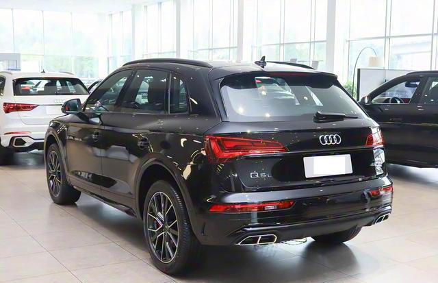 2026款奥迪Q5L售价不足35万，外观动感，轴距近3米，搭载2.0T四驱