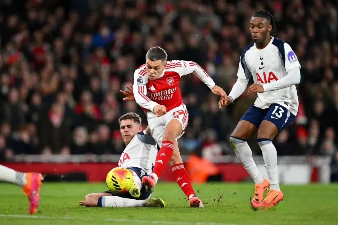 硬仗没怂过！枪手尖刀闪耀伦敦德比战 面对BIG6狂轰19球