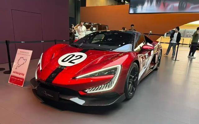 比亚迪的终极战车！登顶全球榜首，时速496.22公里，全球破纪录！