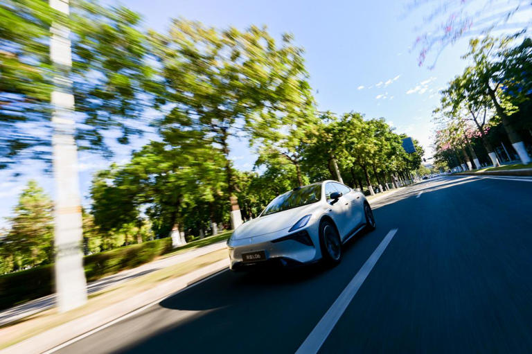 地平线HSD量产体验，星途ET5与深蓝L06实测验证智驾实用表现