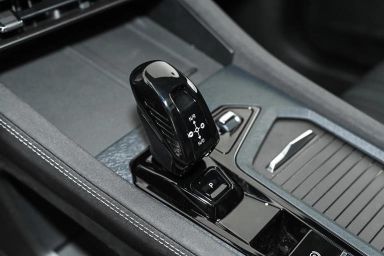 2.0T榨出272马力配爱信8AT，6.5秒破百，限时10.38万